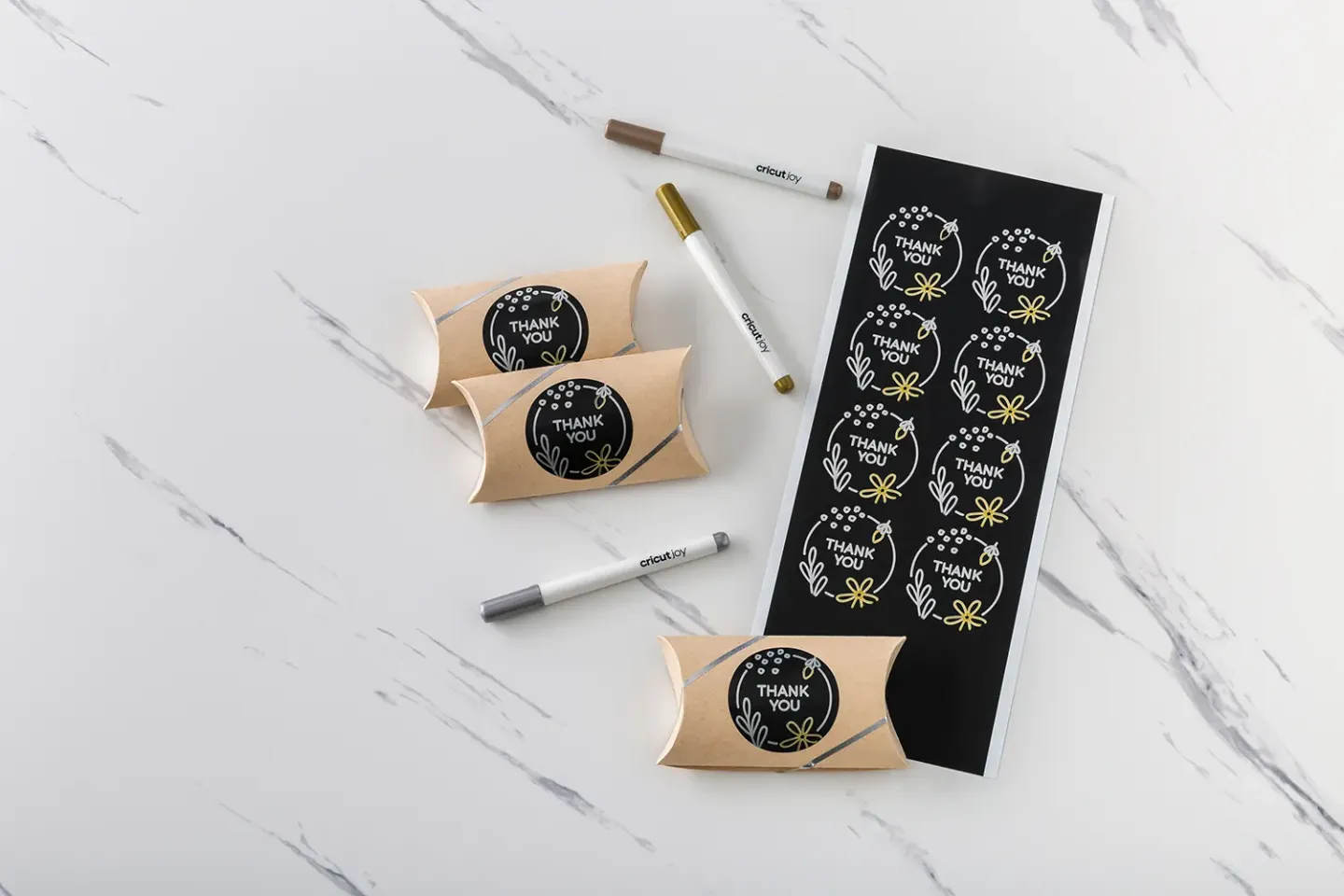 Cricut Smart Sticker Cardstock - 33 x 14 cm - Wit - Bestel nu, morgen ...